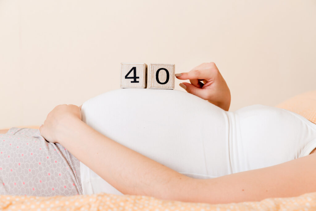 Mother at 40: Pros and Cons - Chedid Grieco